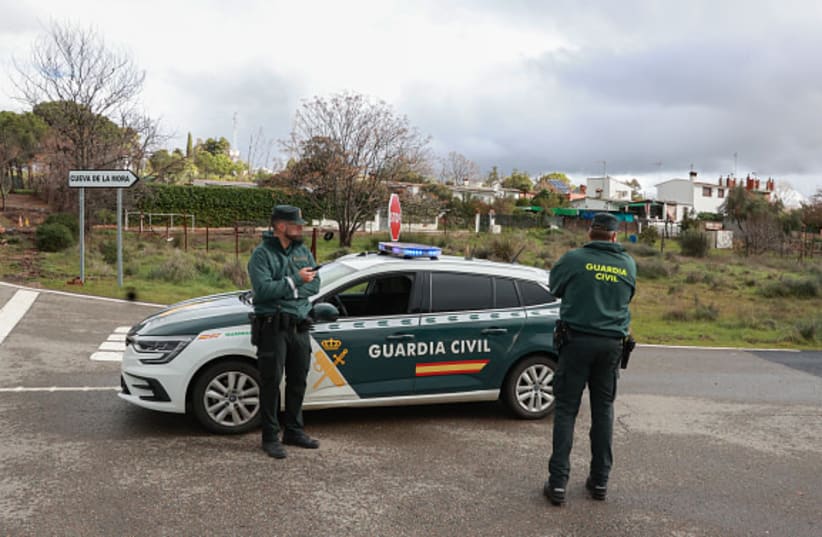 Spanish Civil Guard begins operation against Hezbollah members in Spain ...